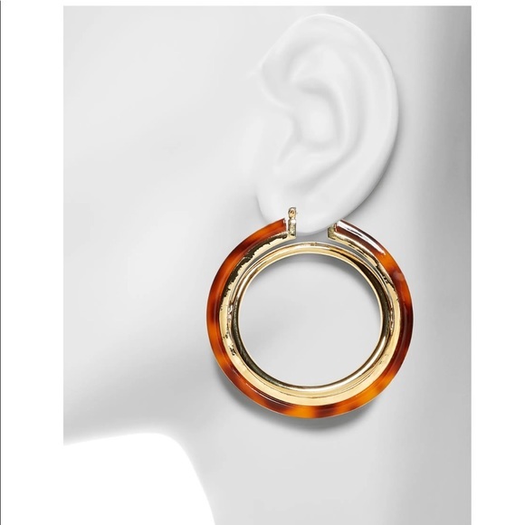 Vince Camuto | Jewelry | Vince Camuto Interlocking Resin Hoop Earrings ...